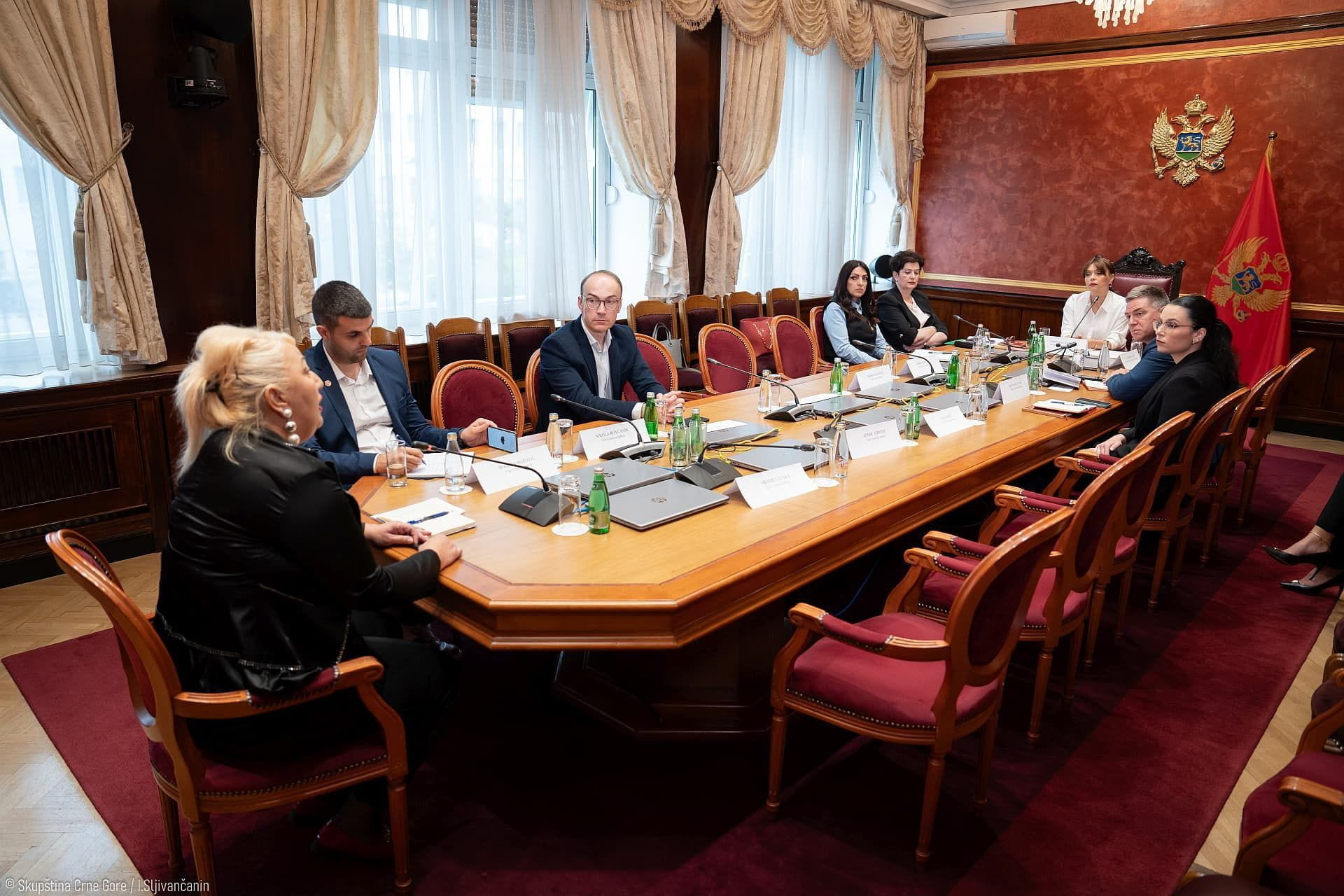 Nastavak Devete sjednice Ustavnog odbora - četvrti dan - Skupština Crne ... Nastavak Devete sjednice Ustavnog odbora - četvrti dan - Skupština Crne ...